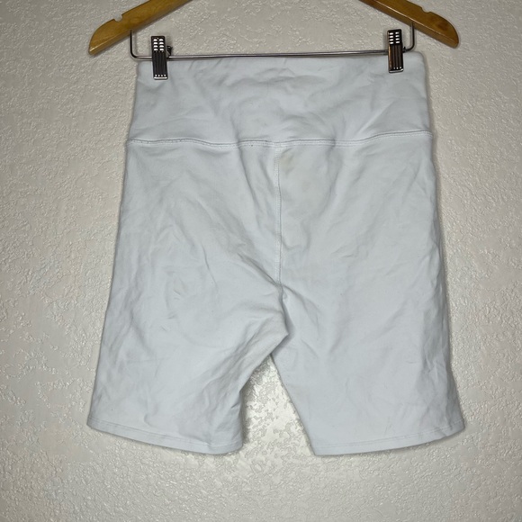 ALO Yoga | Shorts | Alo Shorts | Poshmark